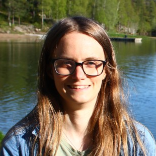 Melanoma survival by tumour thickness in Norway, 1983–2019